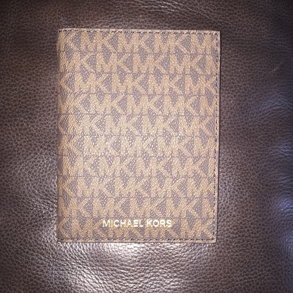 Michael Kors | Bags | Michael Kors Passport Case | Poshmark